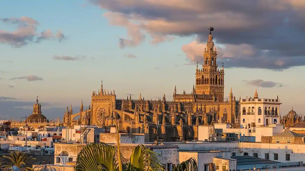 Memphis Holidays | The Most Famous Landmarks of Seville, Spain